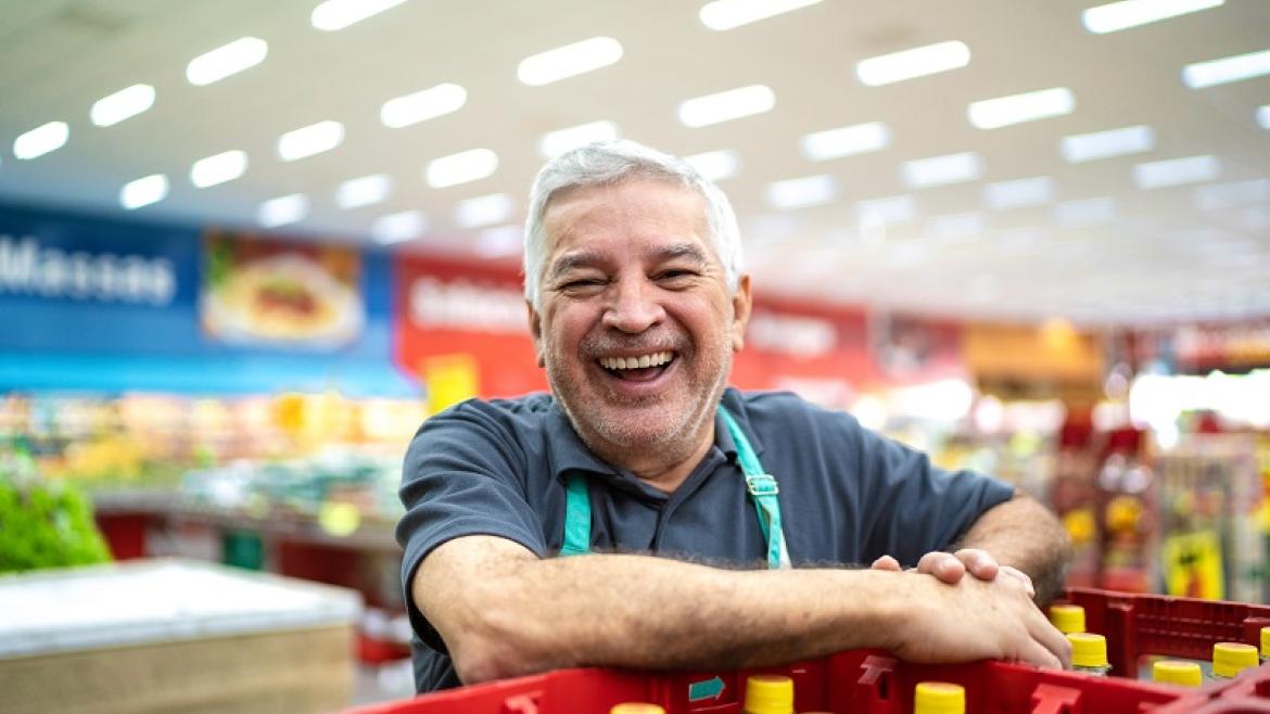 Since the pandemic, grocery workers have become front-line heroes ...
